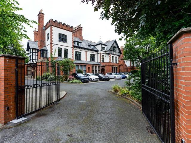 apartment for rent in Apartment 17 Sandown Court 82 Sandown Road, Belfast, BT5 6GU