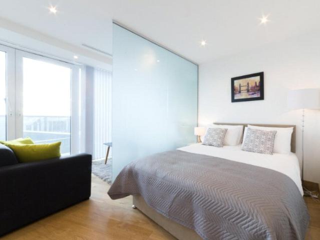 apartment for rent in Arena Tower, 25 Crossharbour Plaza, E14 9SS