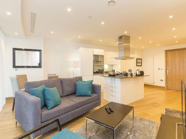 apartment for rent in Arena Tower, Canary Wharf, London