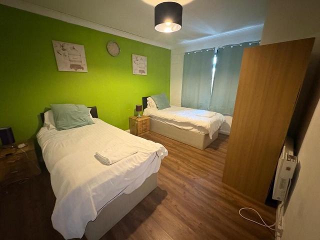 apartment for rent in Armytage Road, TW5 9JL