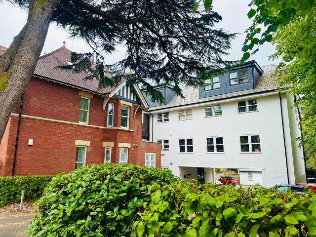 Apartment for rent in Ashley Cross, Poole