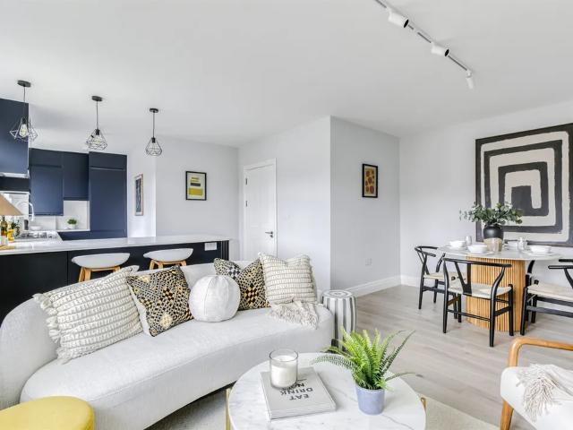 apartment for rent in Audley Road, London, W5