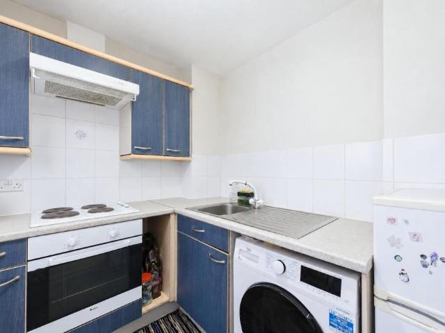apartment for rent in Botham Drive, SL1 2LZ