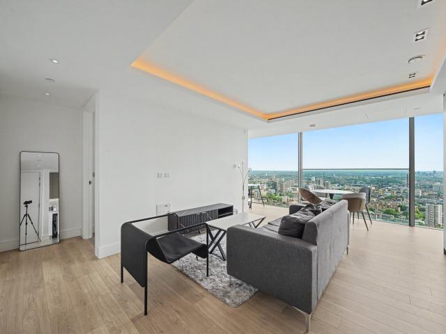 apartment for rent in Bollinder Place, Carrara Tower, EC1V