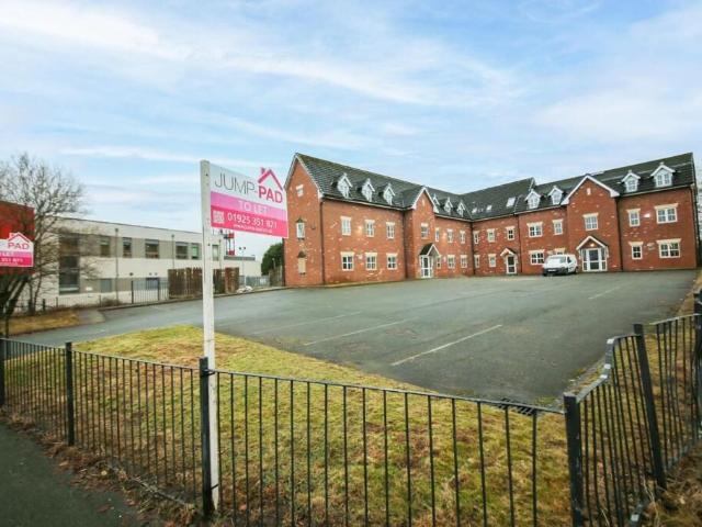 apartment for rent in Borron Road, WA12 0EL