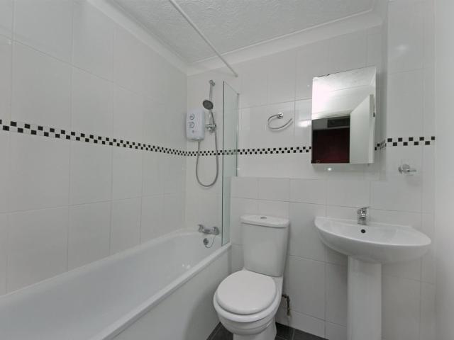 apartment for rent in Boston Manor Road, TW8