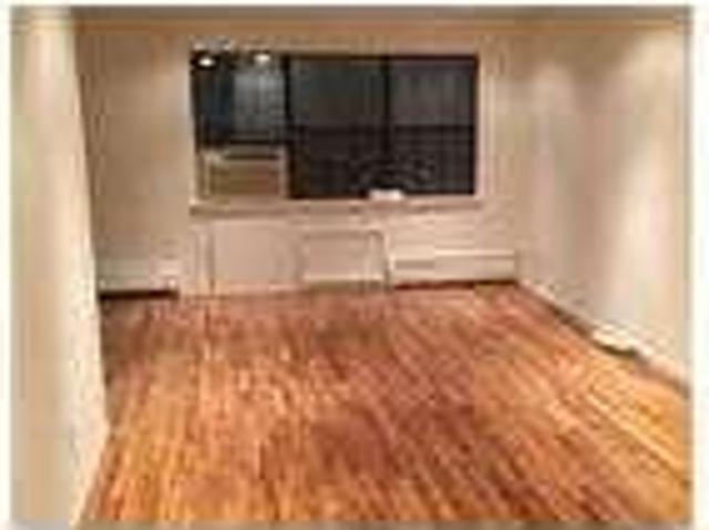 Apartment for rent in Bayside. Parking Available!
