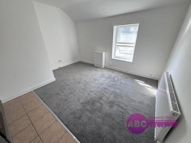 apartment for rent in Balls Road, CH43 5RF