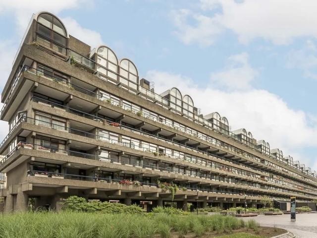 apartment for rent in Barbican, London, EC2Y 8DL
