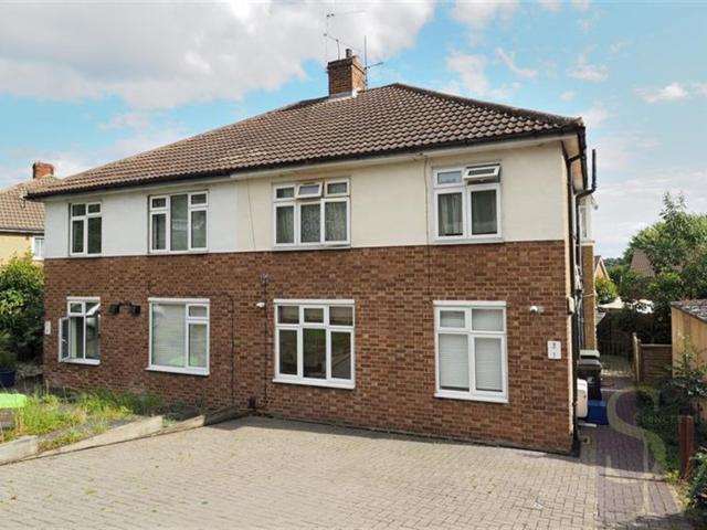 apartment for rent in Barncroft Road, Loughton, IG10