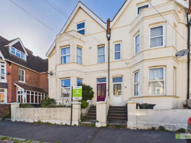 apartment for rent in Bedford Grove, BN21 2DT