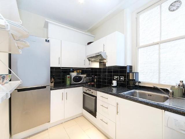 apartment for rent in Belgrave Gardens, NW8 0RA