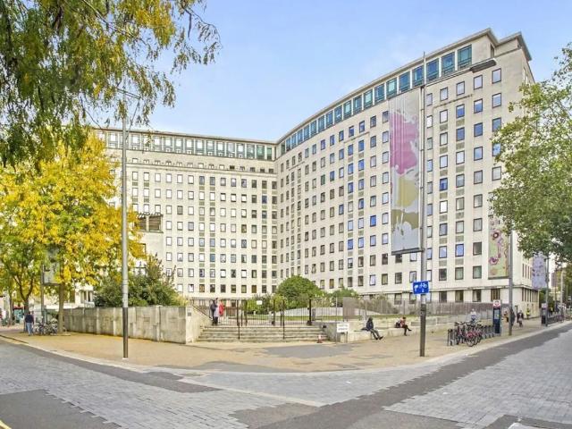 apartment for rent in Belvedere Road, London, SE1 8YP