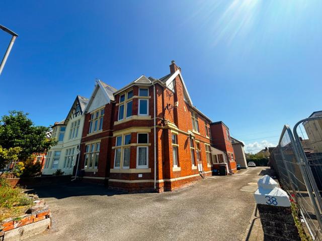 2 bedroom Flat to rent