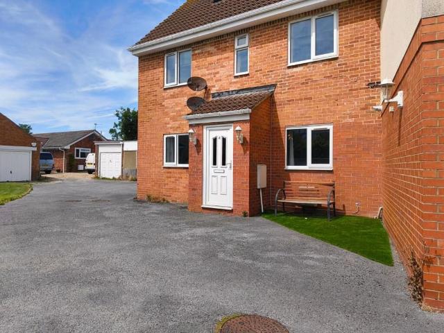 apartment for rent in Berrow Road, TA8 2PG
