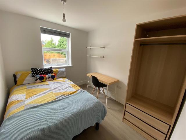 apartment for rent in Bills included Flat, 6 Castlegate House, Colwick Road, West Bridgford, Nottingham