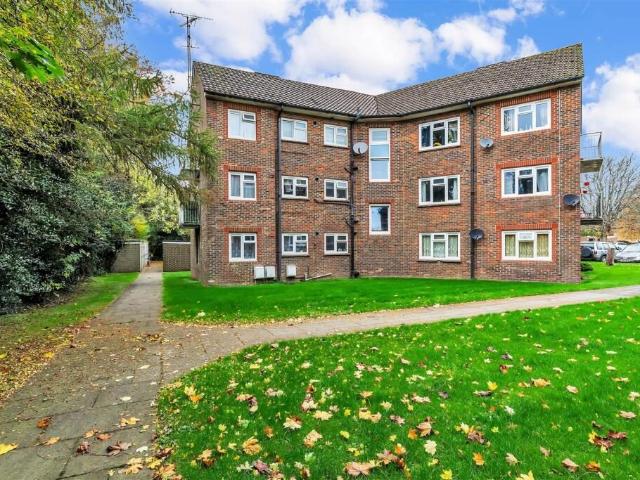 apartment for rent in Birches Road, RH12 4NL