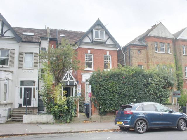 apartment for rent in Birdhurst Rise, South Croydon, Surrey, United Kingdom