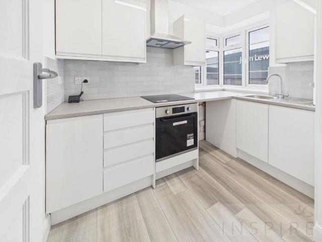 apartment for rent in Bishopric, RH12 1TH