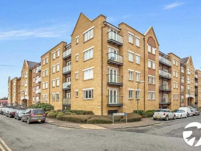apartment for rent in Black Eagle Drive, DA11 9AW
