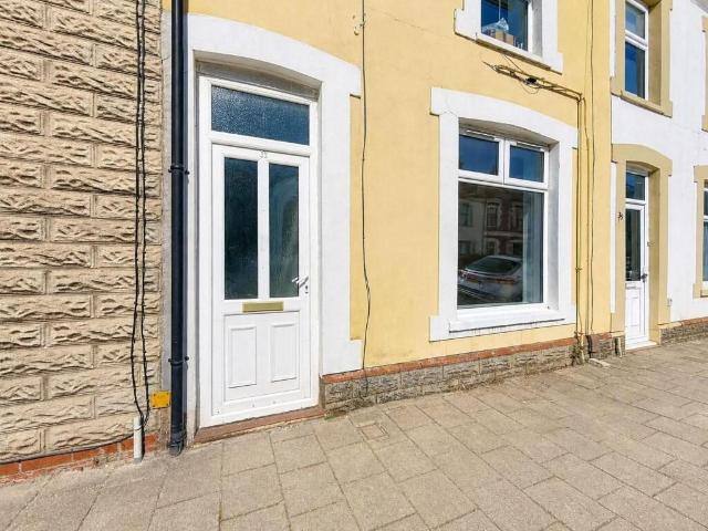 apartment for rent in Bradley Street, CF24 1PE