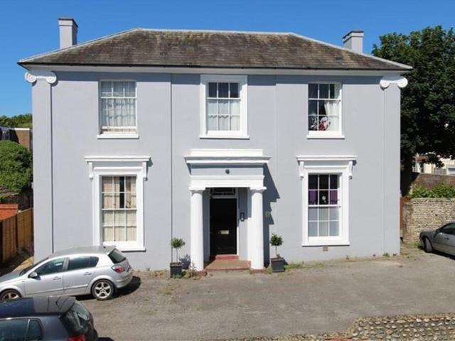 apartment for rent in Bridge Road, BN14 7BU