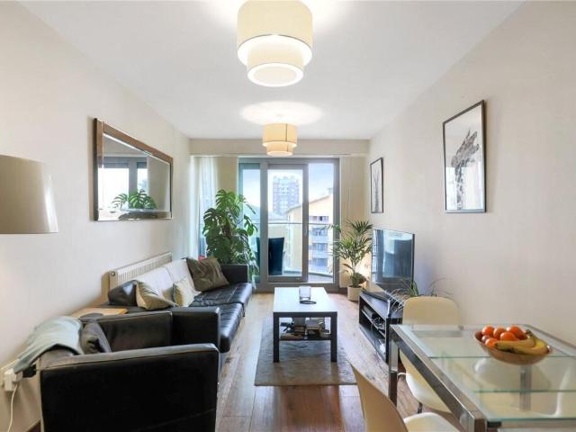 apartment for rent in Bridges Court Road, SW11 3GW