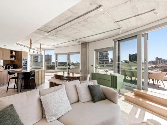 apartment for rent in Bridges Court Road, SW11 3GY