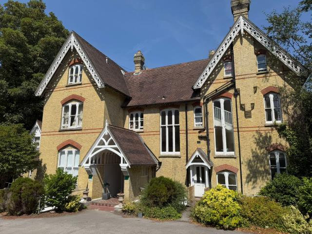 apartment for rent in Broadwater Down, Tunbridge Wells, TN2