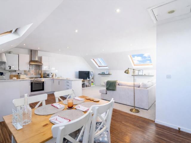 apartment for rent in Broadoaks, Bury