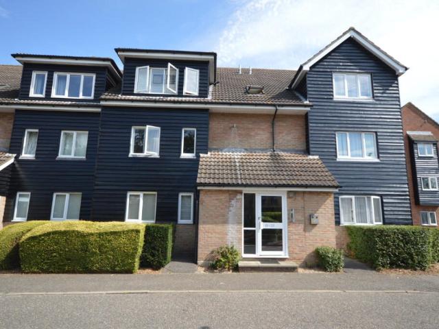 apartment for rent in Brooklands Walk, CM2 9BH