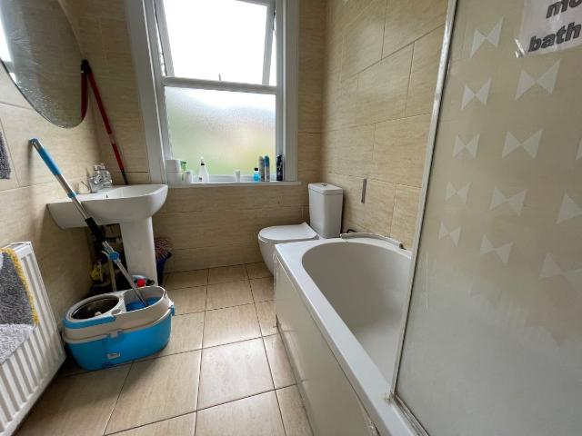 Apartment for rent in Bulwer Road, E11 1BX