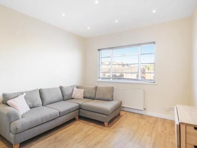 apartment for rent in Burlington Road, SW6