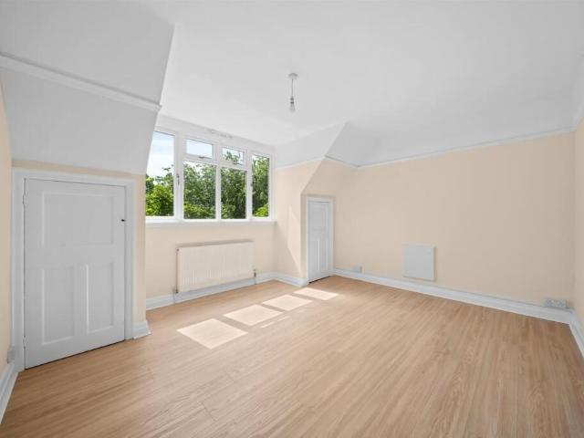 apartment for rent in Burnt Ash Lane, BR1 5AE