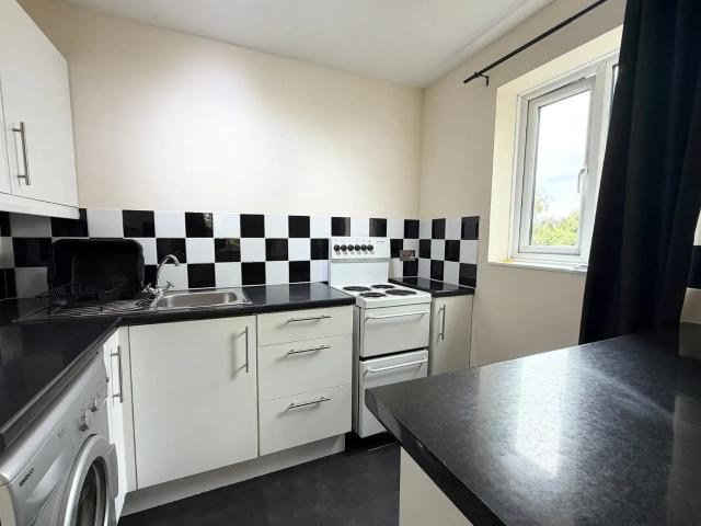 apartment for rent in Byron Road Eastleigh SO50 4ND