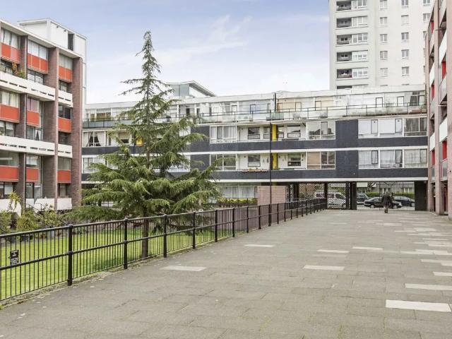 apartment for rent in Golden Lane Estate, London, EC1Y 0RL