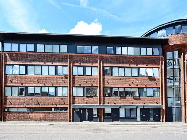 apartment for rent in Goldsworth Road, Woking, Woking, GU21