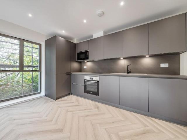 apartment for rent in Goldsel Road, BR8 8DU