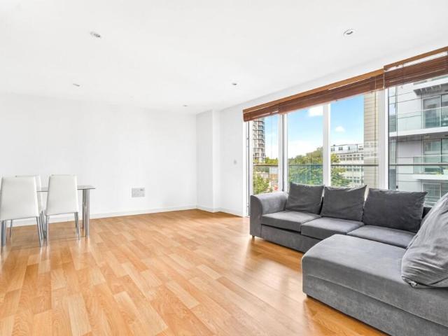 apartment for rent in Goodchild Road, N4 2AJ