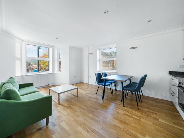 apartment for rent in Gardenview House, Northfield Avenue, W13 9DN