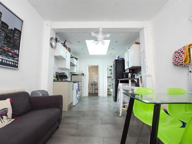 apartment for rent in George Road, B29 6AH