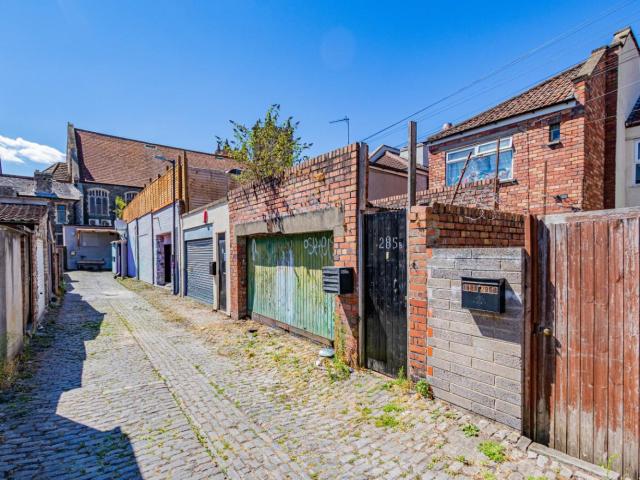 apartment for rent in Gloucester Road, Bristol, BS7 8NY