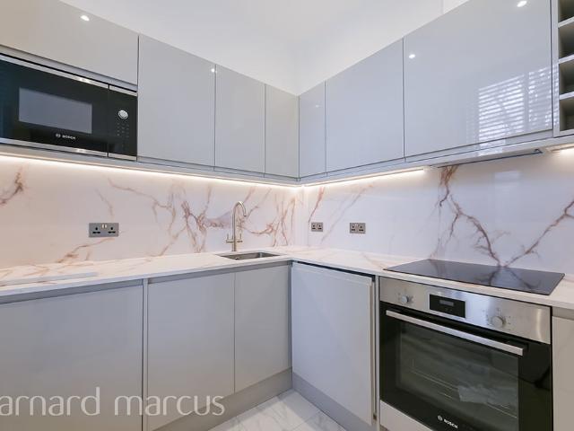 apartment for rent in Grange Park, London, London