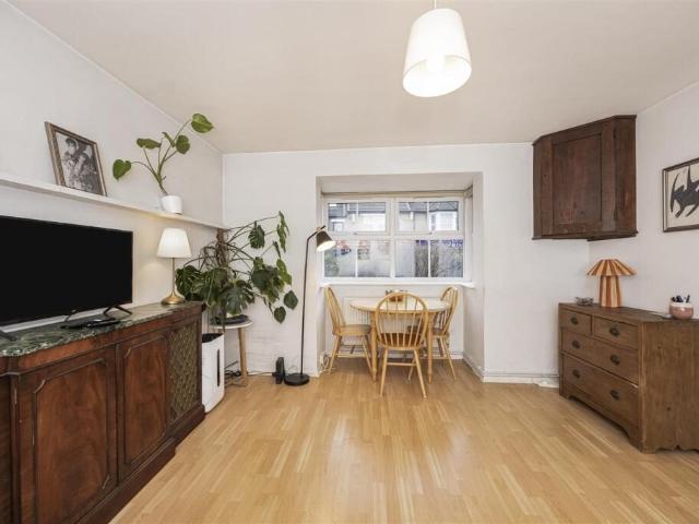 apartment for rent in Granville Road, E17 9BS