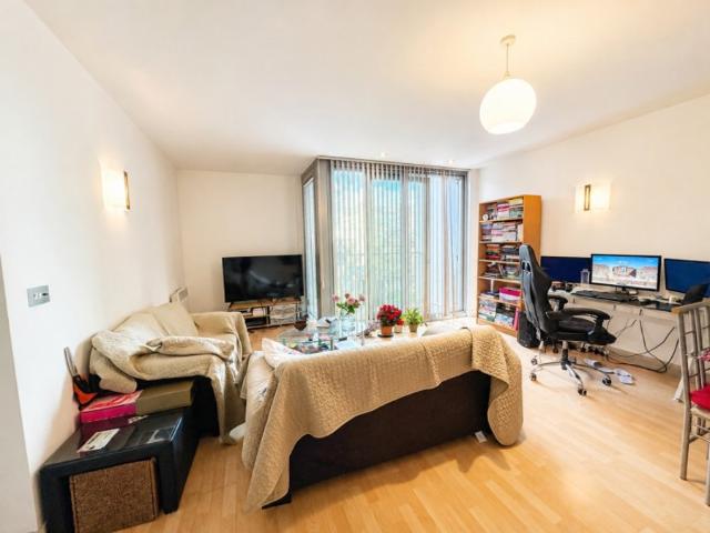 apartment for rent in Great Northern Tower
