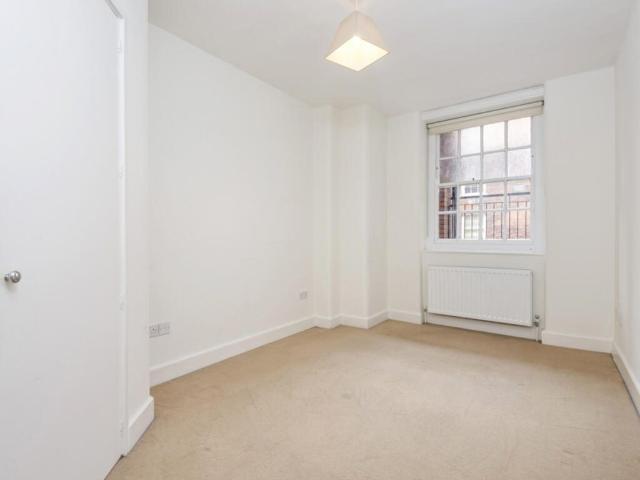 apartment for rent in Grove End Road, NW8 9HL