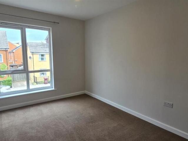 apartment for rent in Gweal Avenue, RG2 0FW