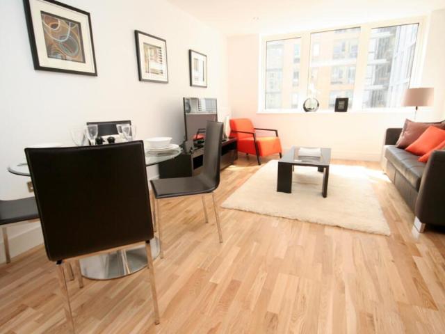 apartment for rent in Dowells Street, SE10 9DY