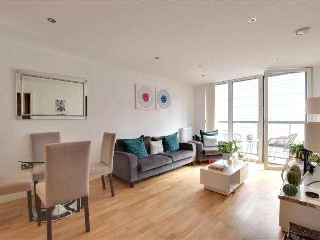 apartment for rent in Dowells Street, SE10 9FQ