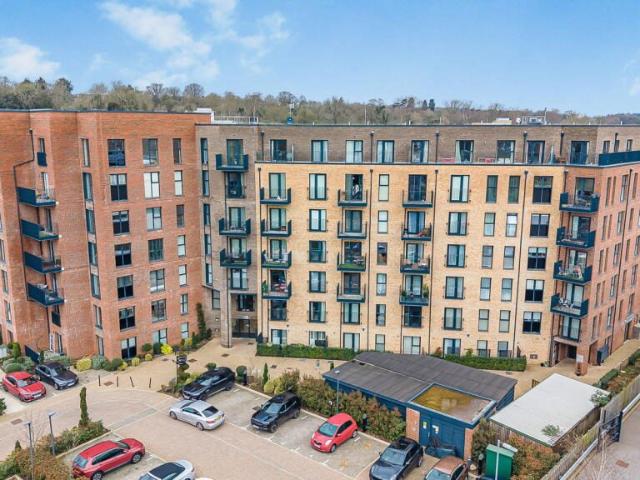 apartment for rent in Dacorum Way, HP1 1BG